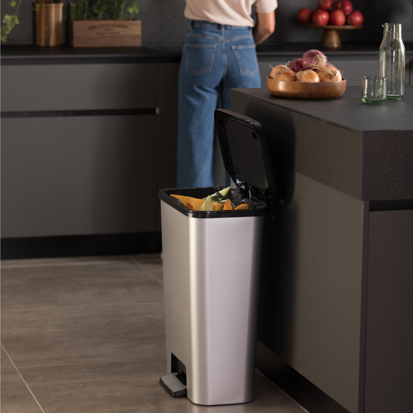 Keter - 50L Compatta Bin - Pedal Bin – Keter SA